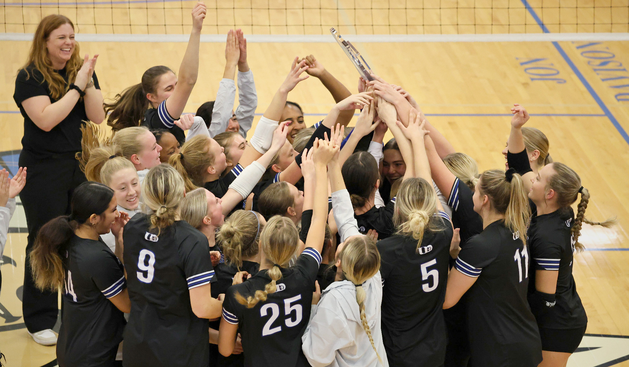 Volleyball Clinches Share of 2023 A-R-C Championship with Sweep of BVU ...