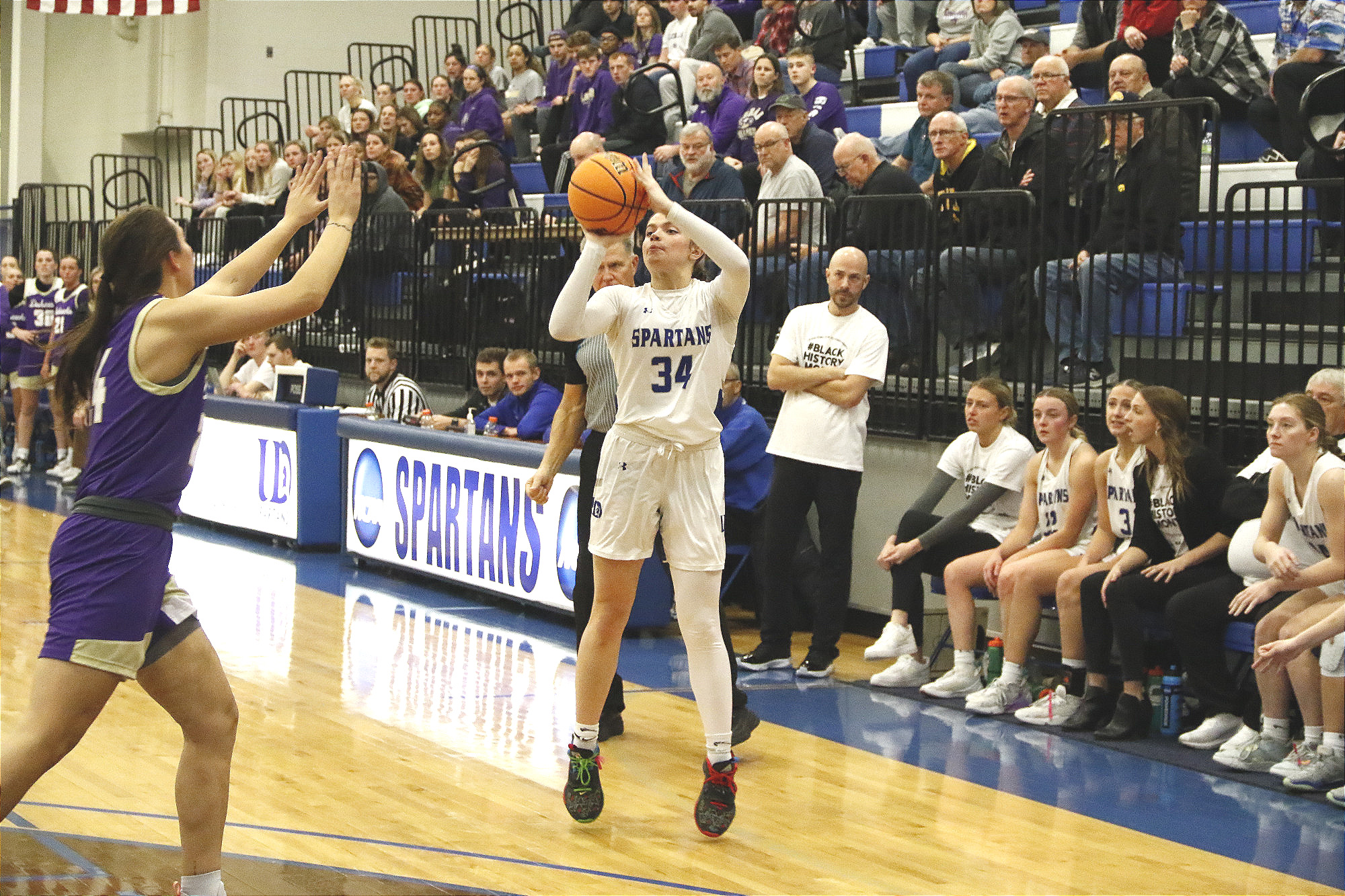 Lauren Livingston - 2023-24 - Women's Basketball - University of Dubuque