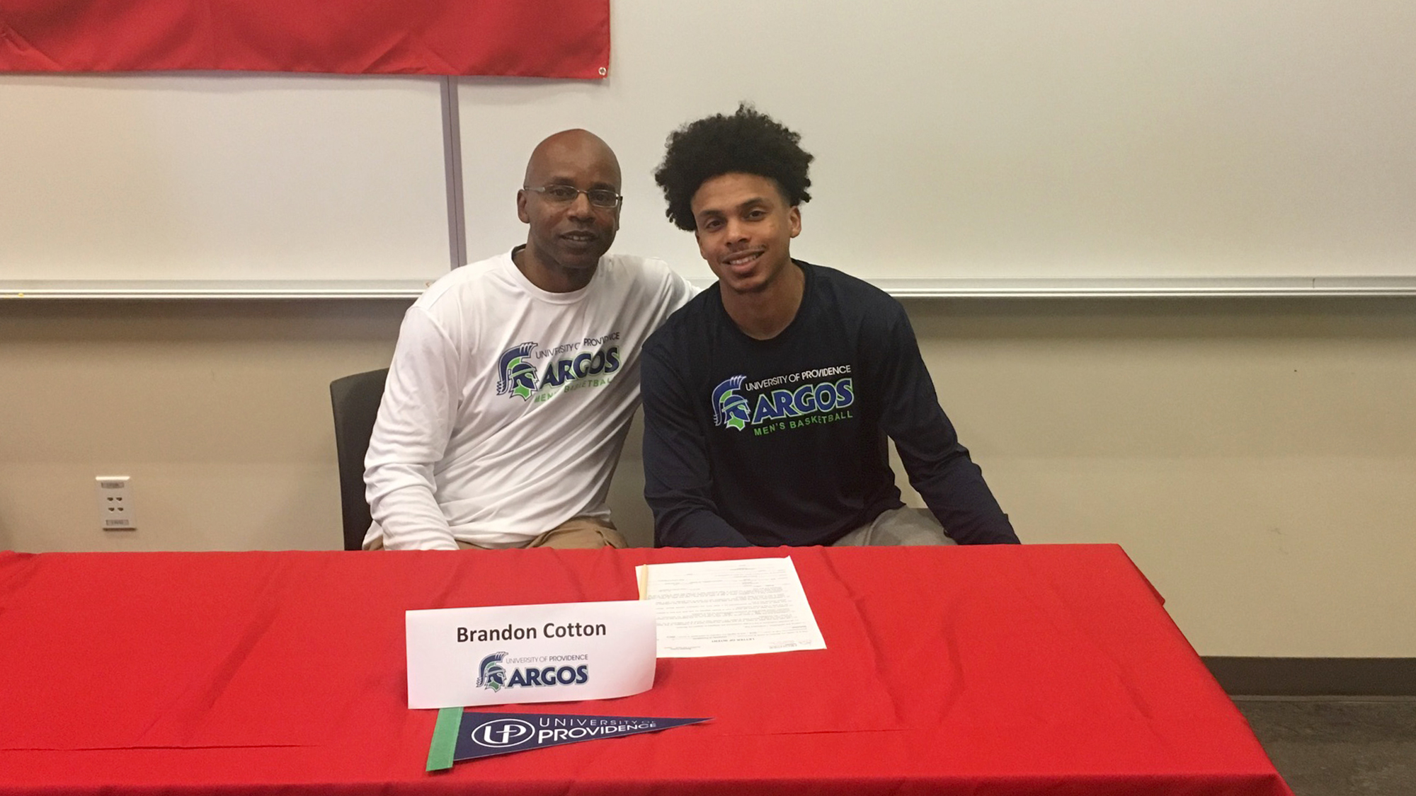 Keller Signs First JUCO Transfer, Point Guard Brandon Cotton ...