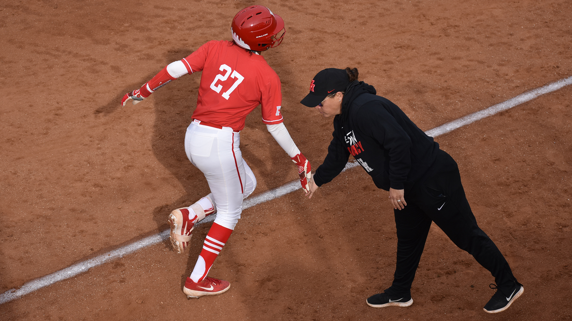 Arielle James - Softball - University of Houston Athletics