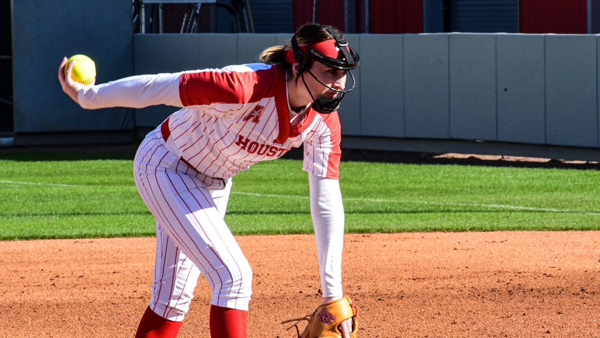 Logan Hulon - Softball - University of Houston Athletics