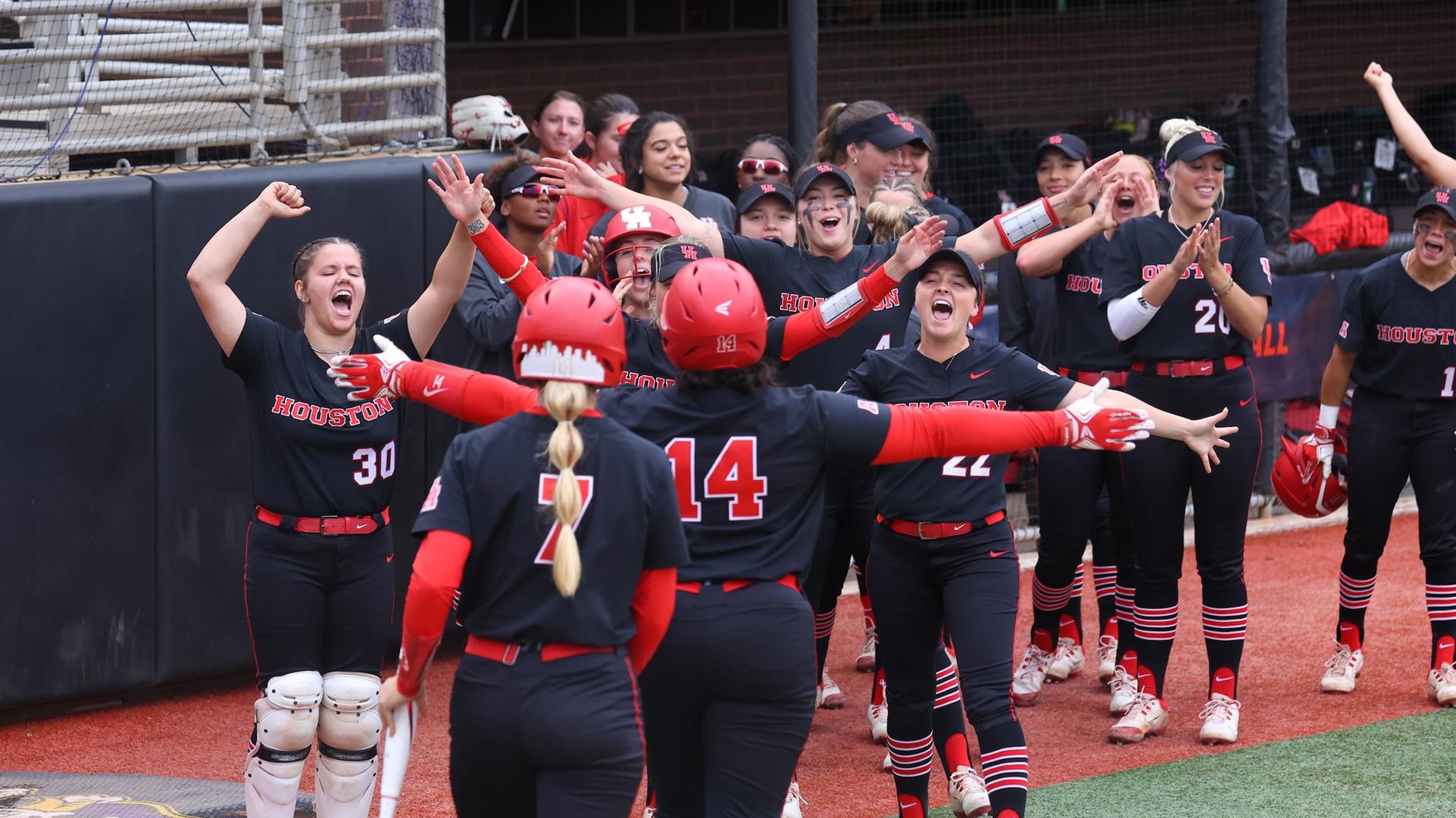 Britaney Shaw - Softball - University of Houston Athletics
