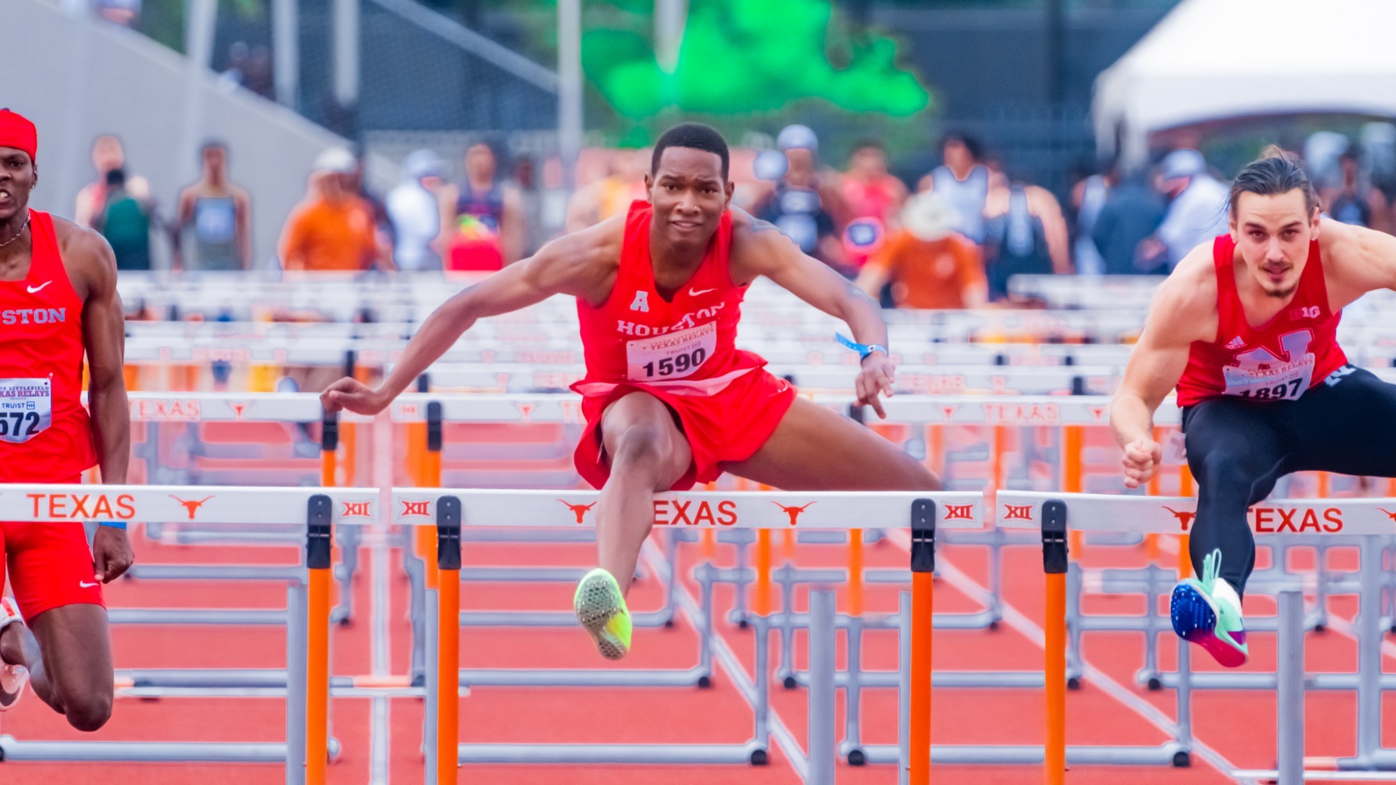 De'Vion Wilson - Track and Field - University of Houston Athletics