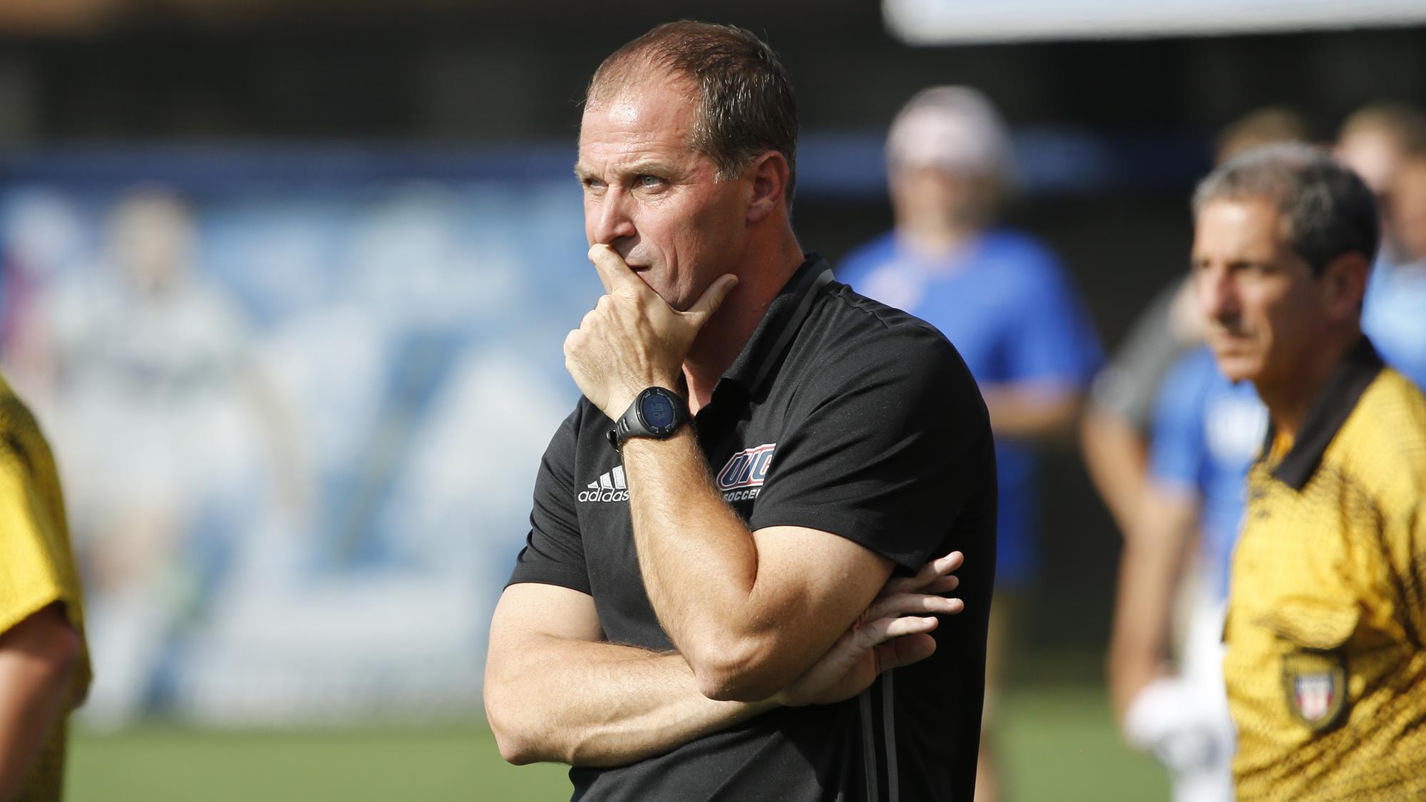 Phillips Earns Contract Extension Through 2021 - UIC Athletics