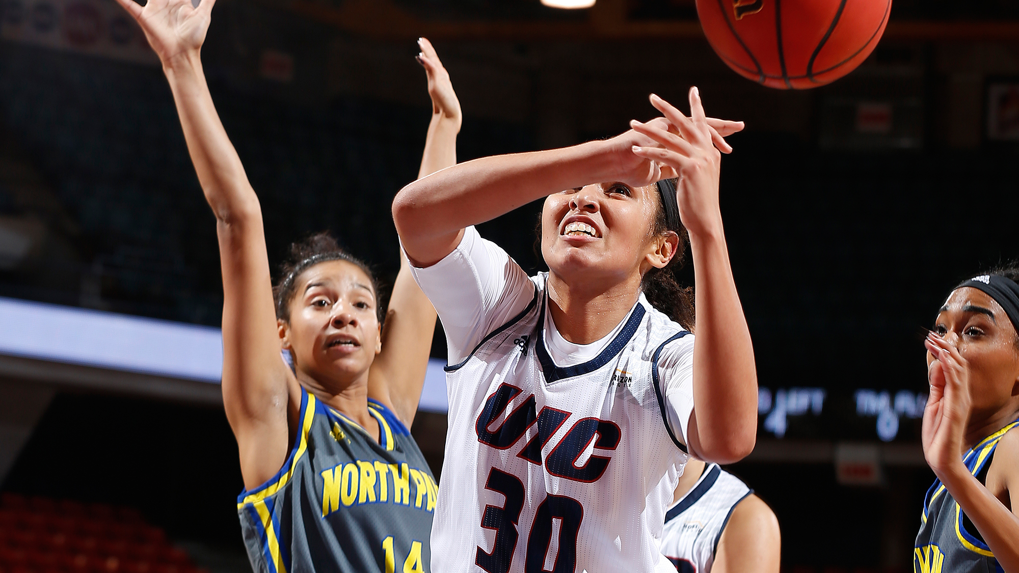 Gabryelle Johnson - Women's Basketball - UIC Athletics