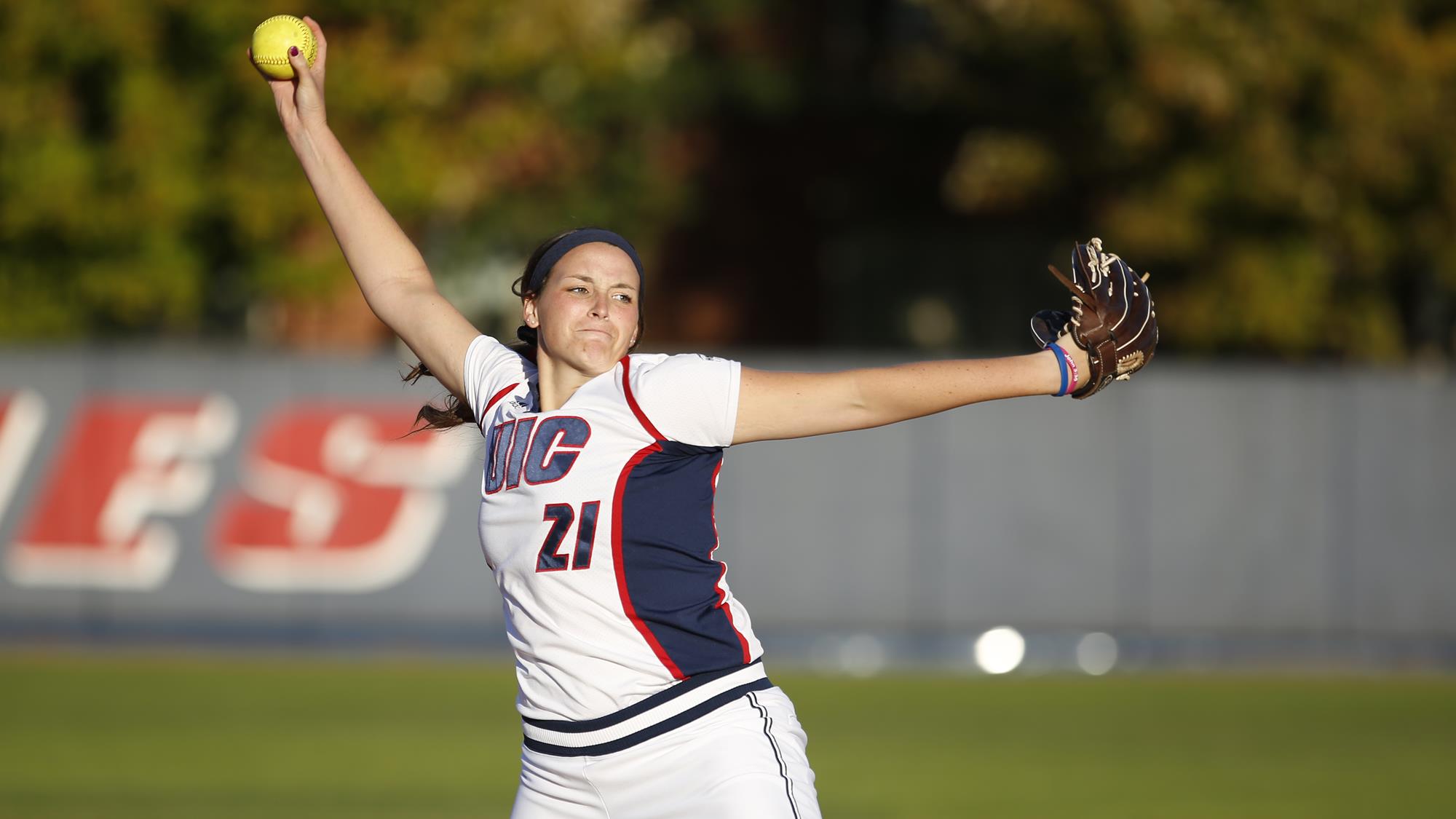 Lindsay Melson - Softball - UIC Athletics