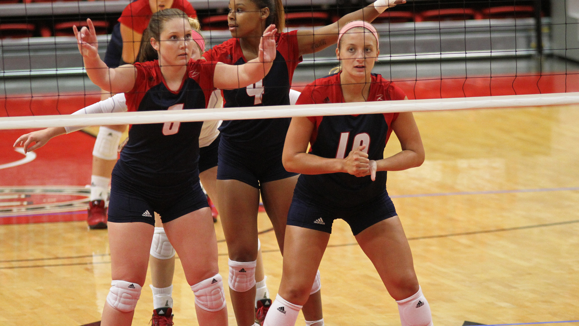 Volleyball Secures Best Start Since 1984 - UIC Athletics
