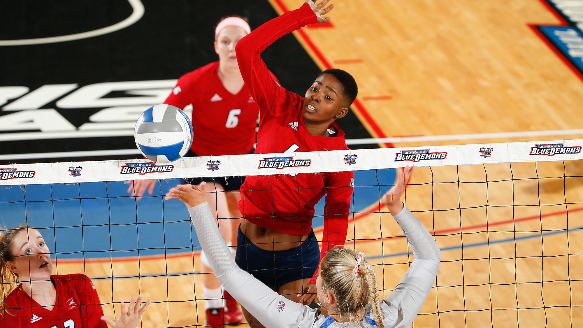 Casey Harris - Volleyball - UIC Athletics