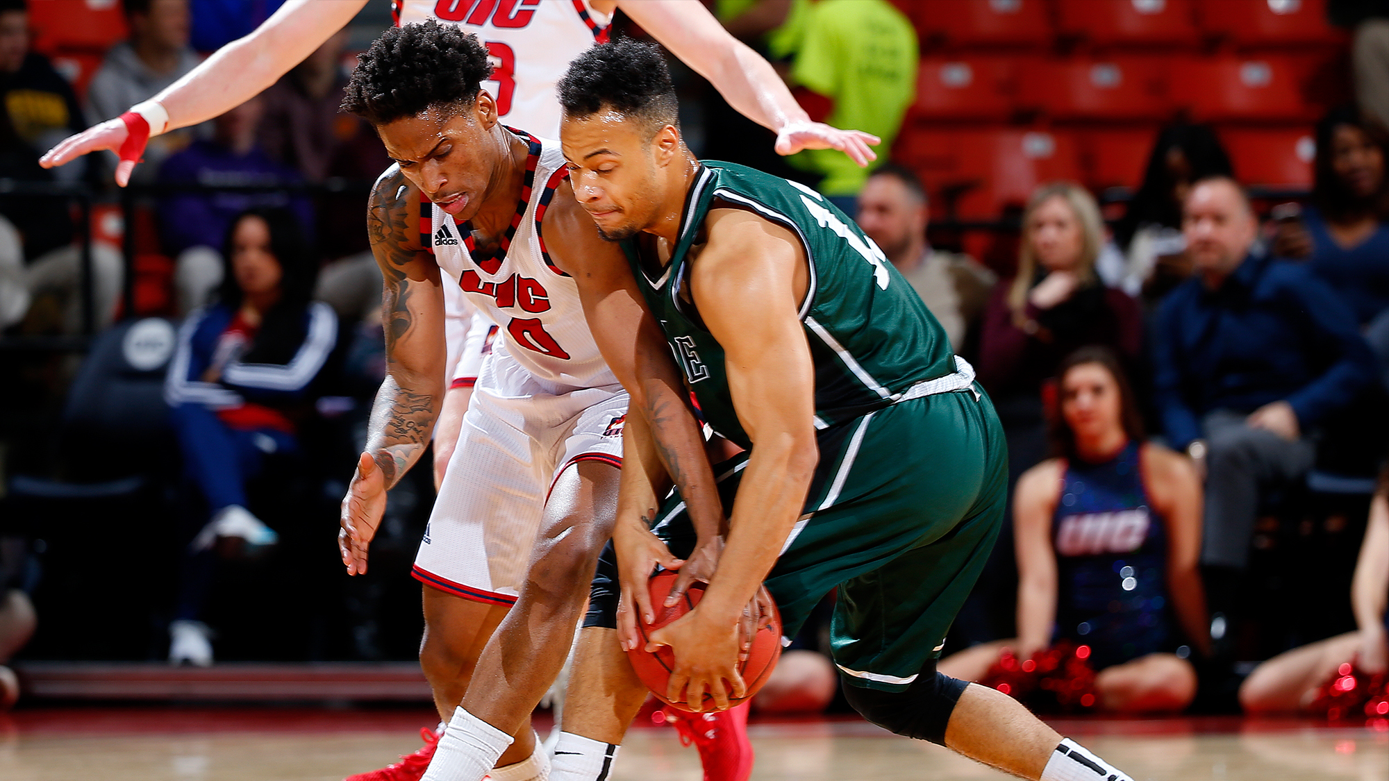 Dominique Matthews - Men's Basketball - UIC Athletics
