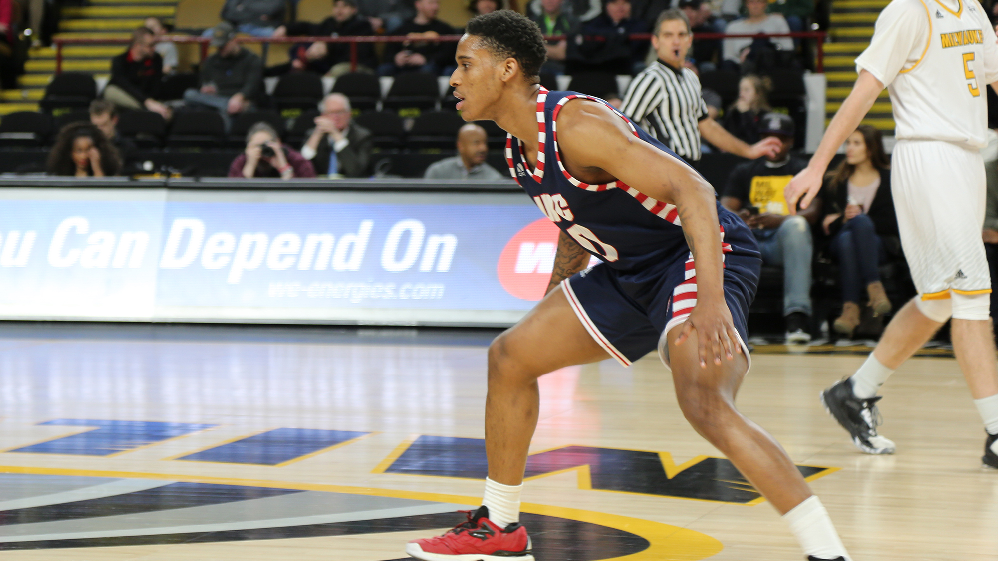 Dominique Matthews - Men's Basketball - UIC Athletics