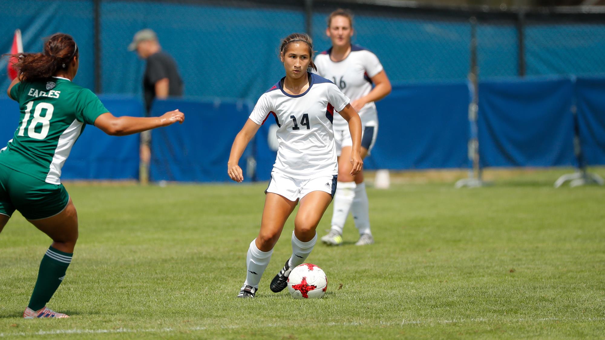 Lexi Gomez - Women's Soccer - UIC Athletics