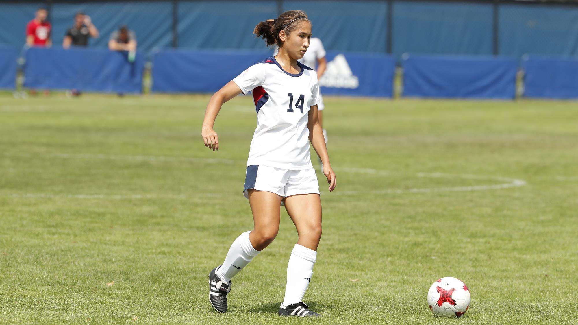 Lexi Gomez - Women's Soccer - UIC Athletics