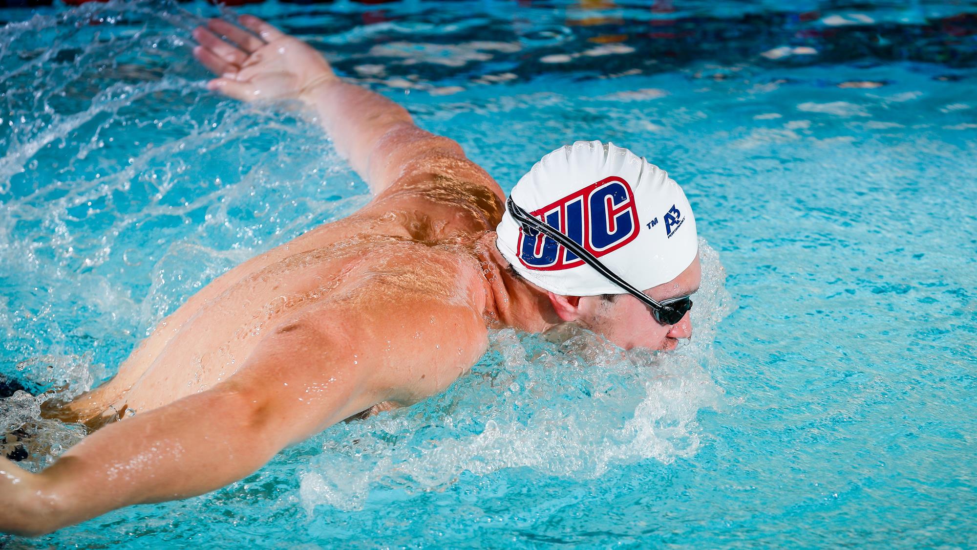 Luke Hutchinson - Men's Swimming and Diving - UIC Athletics
