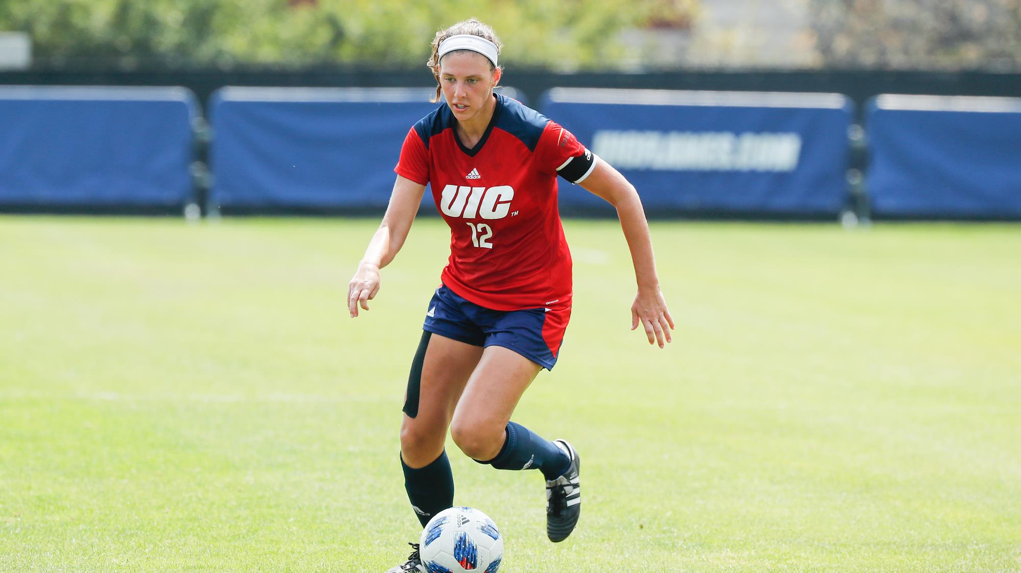 Emily Valentine - Women's Soccer - UIC Athletics