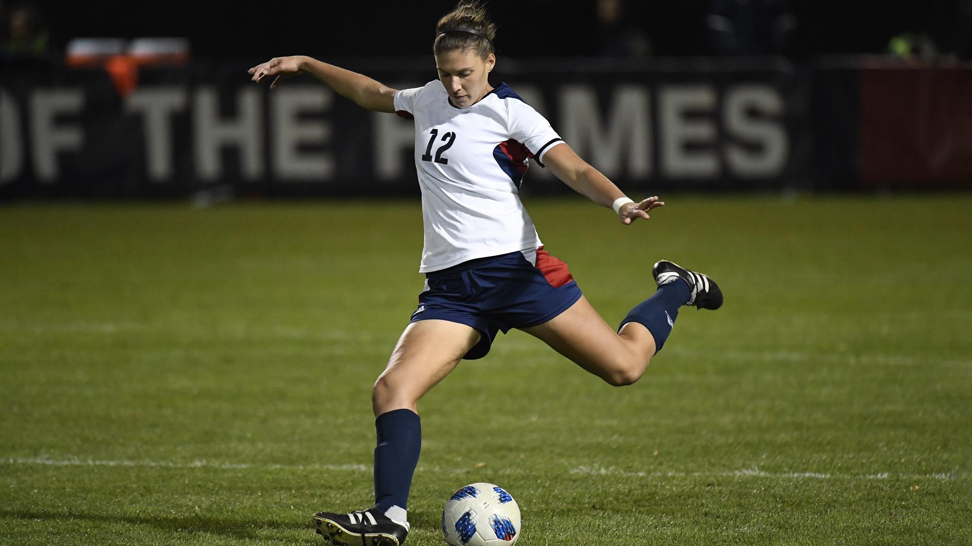 Emily Valentine - Women's Soccer - UIC Athletics