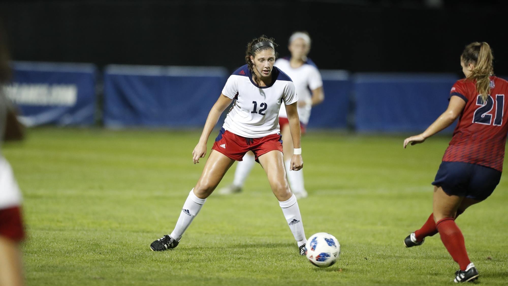 Emily Valentine - Women's Soccer - UIC Athletics