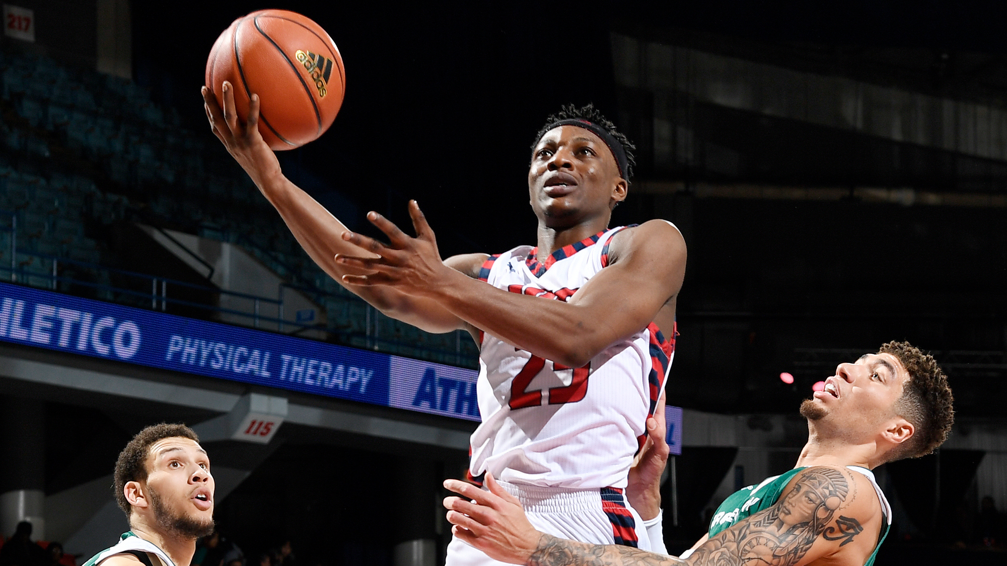 Godwin Boahen - Men's Basketball - UIC Athletics