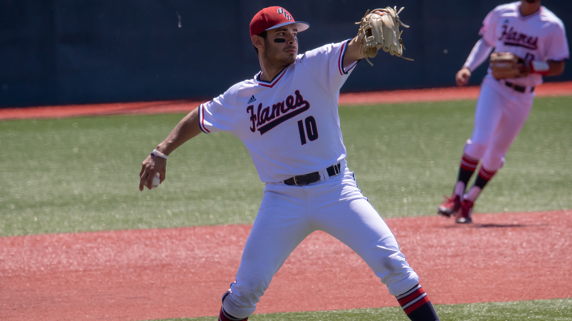 Baseball Drop Opener to No. 4 Commodores - UIC Athletics