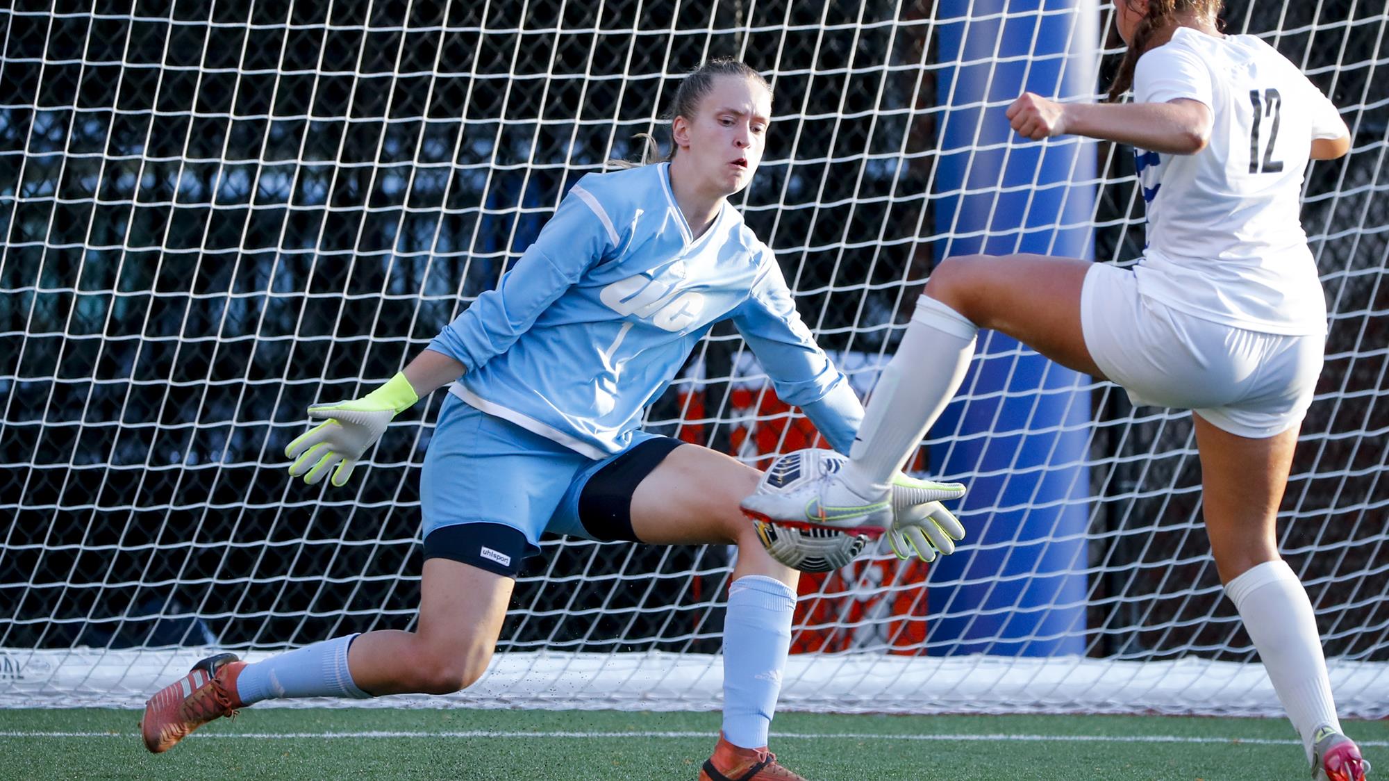 Lena Kurz - Women's Soccer - UIC Athletics
