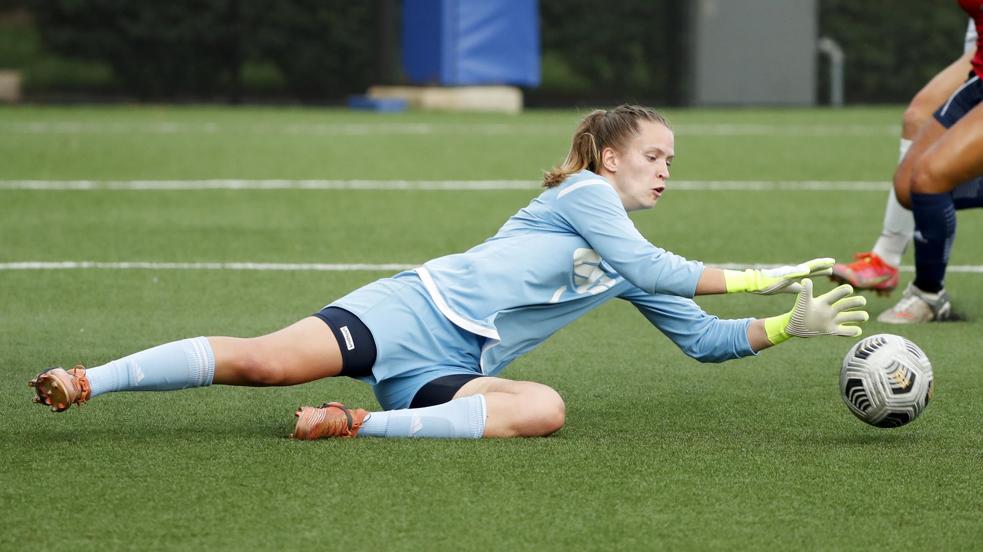 Lena Kurz - Women's Soccer - UIC Athletics