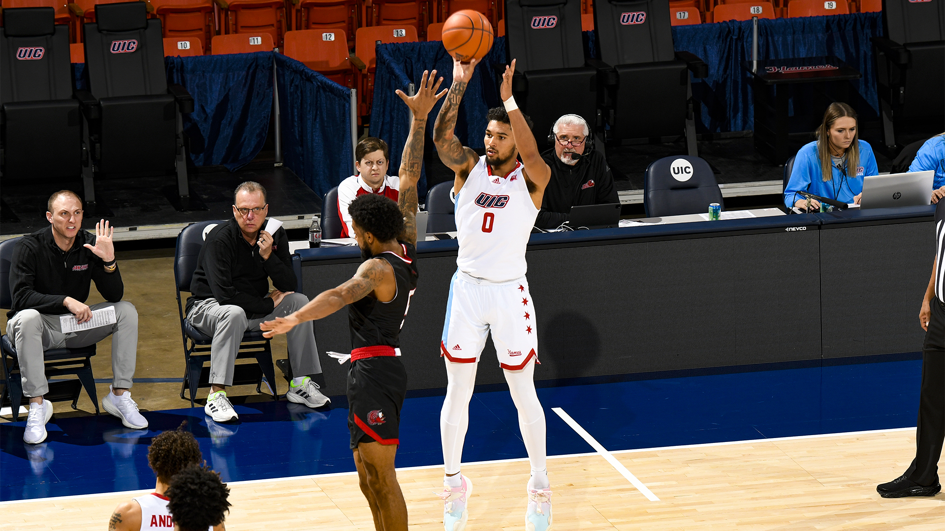 Jace Carter - Men's Basketball - UIC Athletics