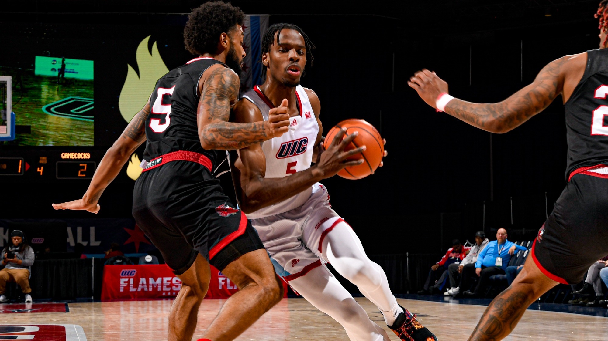 Toby Okani - Men's Basketball - UIC Athletics