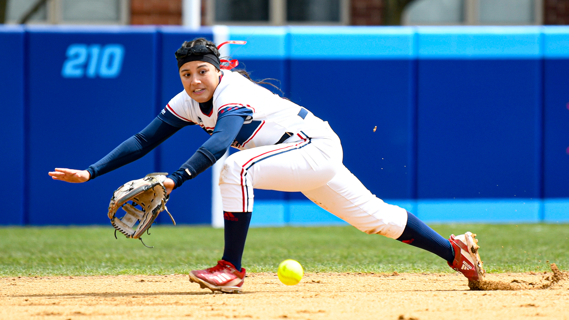 Isabelle Garcia - Softball - UIC Athletics