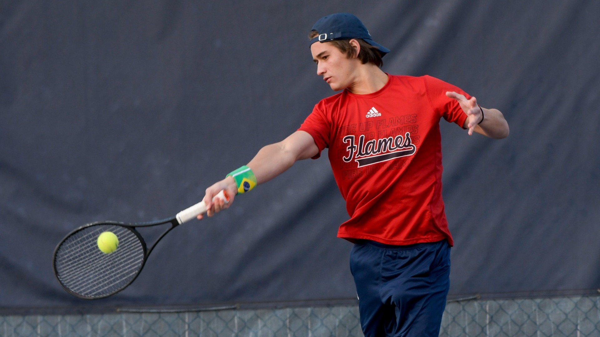 Men's Tennis Earns Monumental Victory Over Marquette Sunday - UIC Athletics