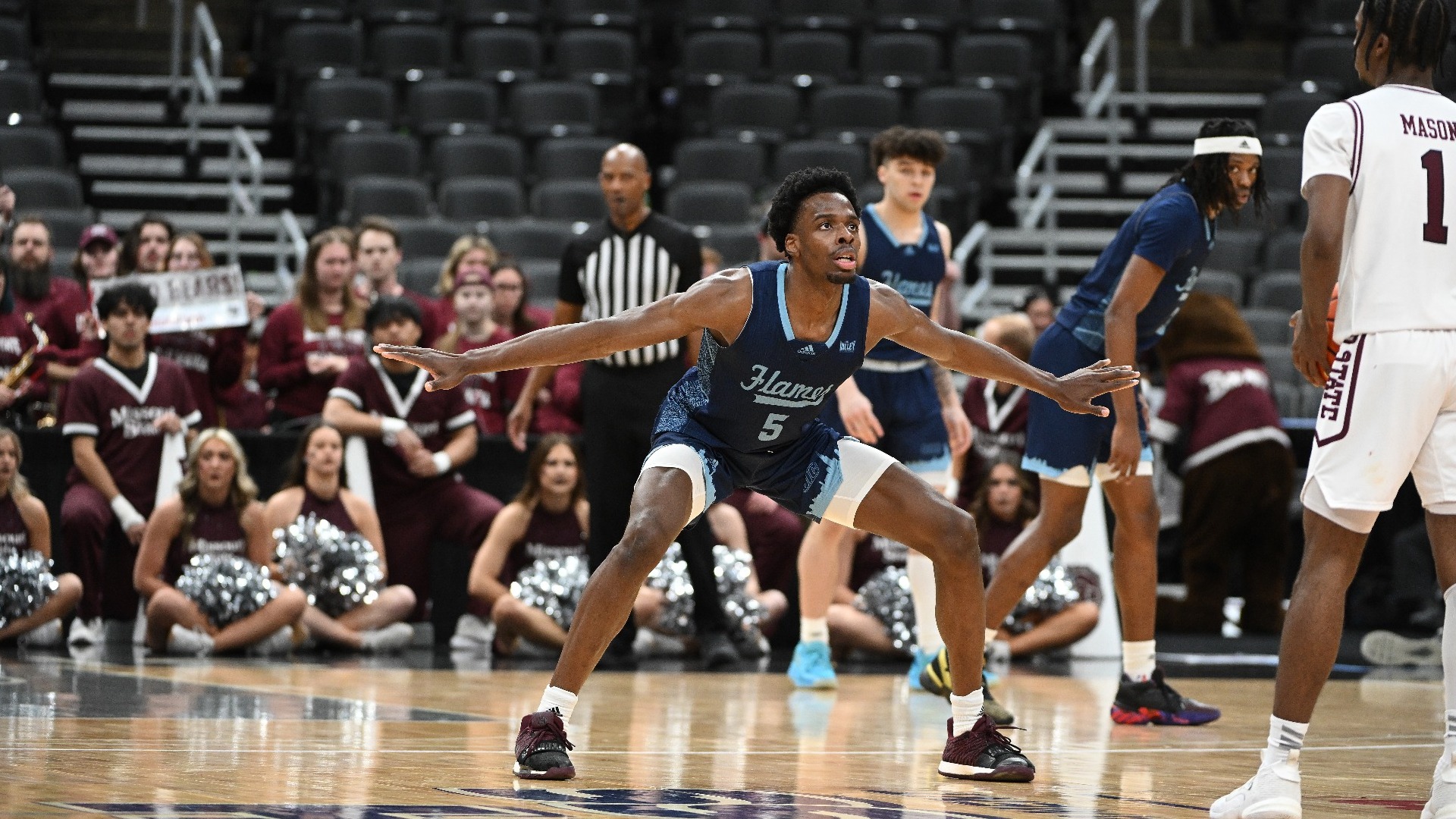 Toby Okani - Men's Basketball - UIC Athletics