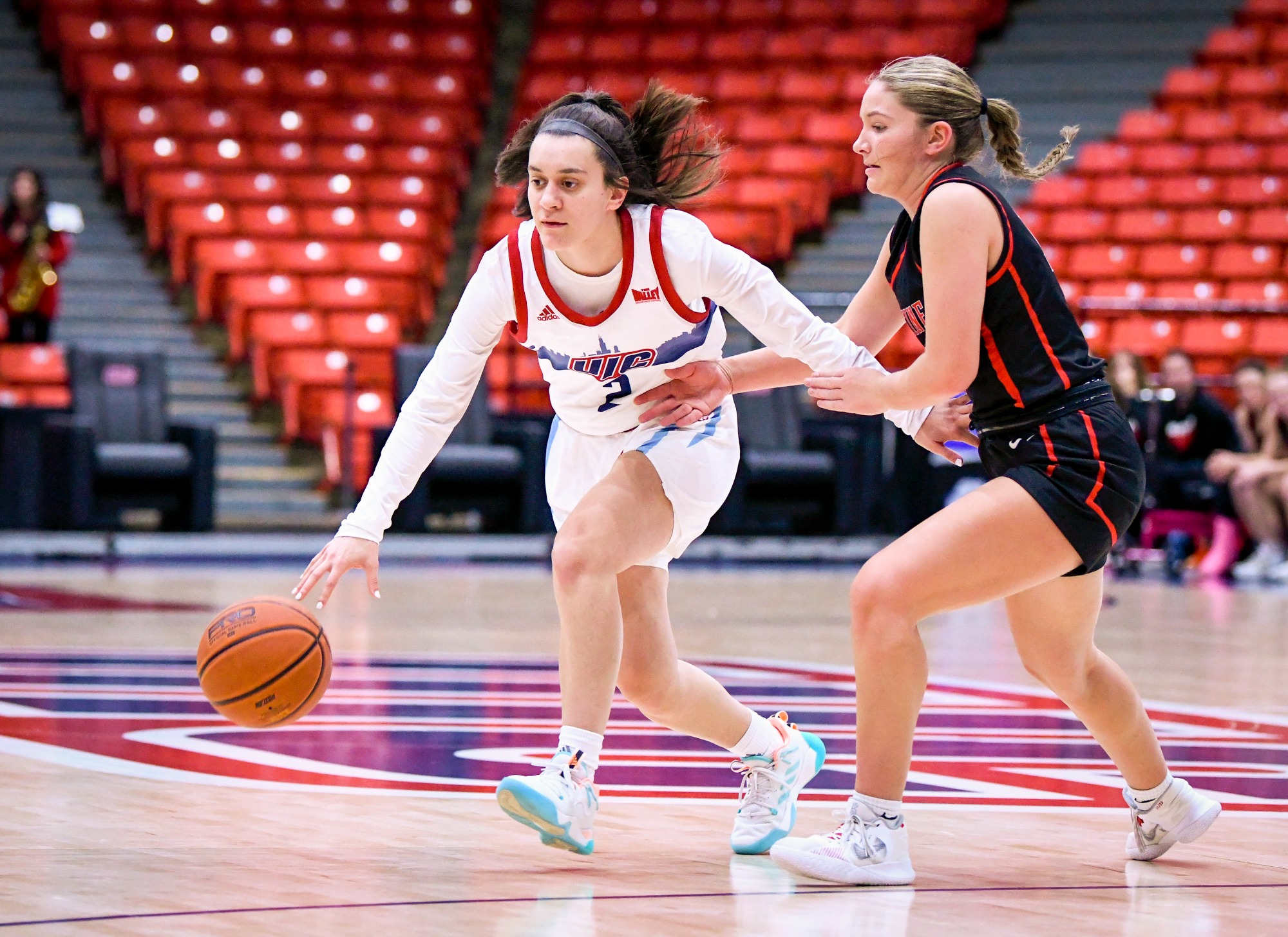 Nora Ahram - Women's Basketball - UIC Athletics