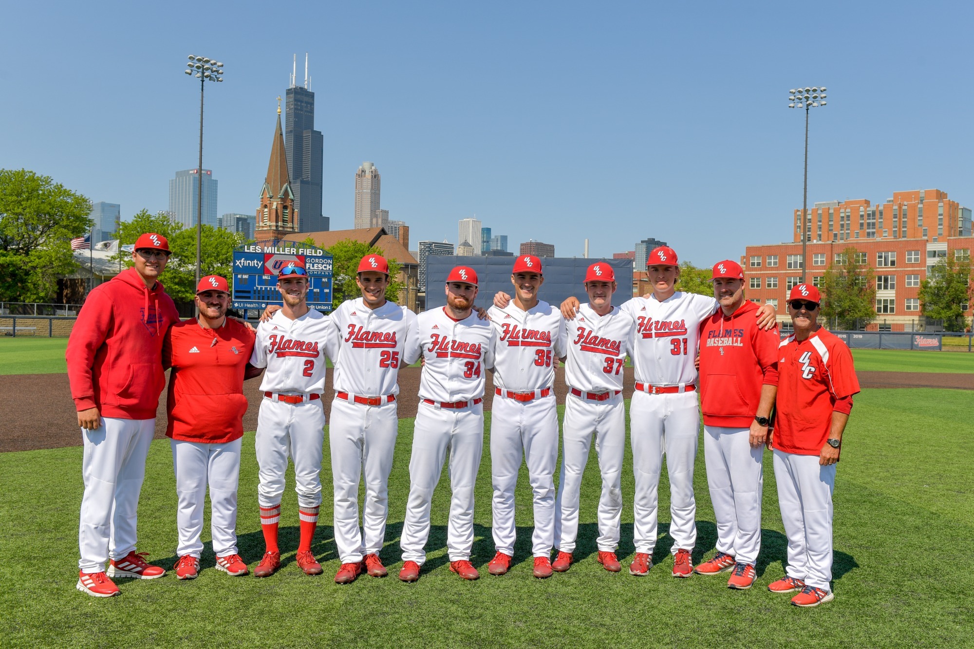 Baseball Narrowly Defeated by Evansville on Senior Day - UIC Athletics