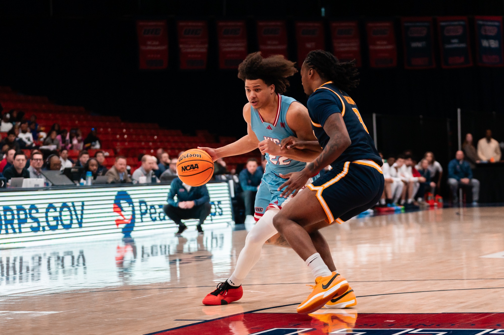 Flames Tip Off Valley Play Against Northern Iowa - UIC Athletics