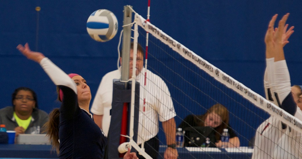 Haley Maxwell - Volleyball - UIS Athletics