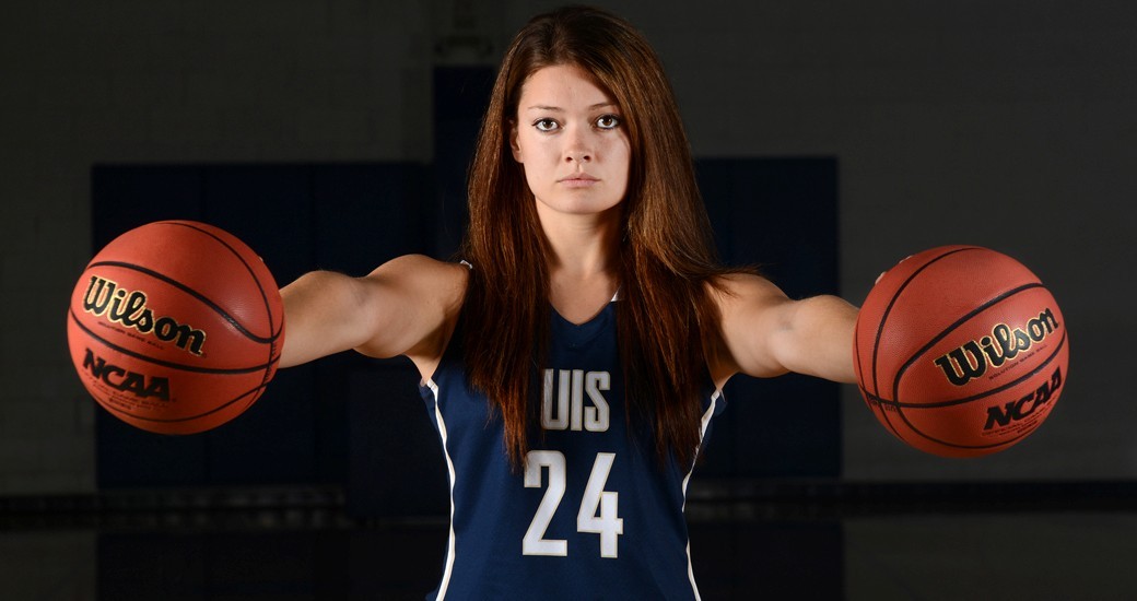 Cassie Wolfe - Women's Basketball - UIS Athletics