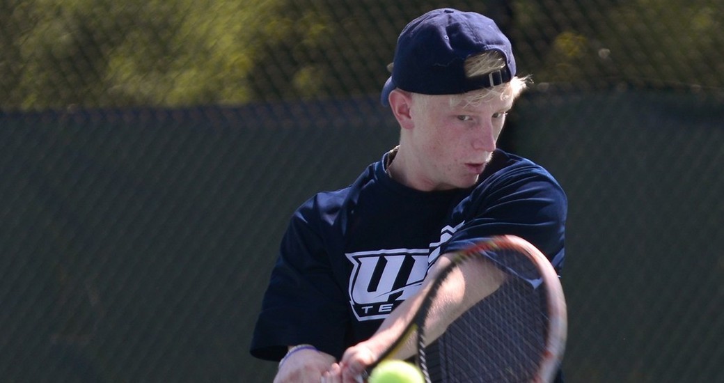 Logan Burgess Hayes - Men's Tennis - UIS Athletics