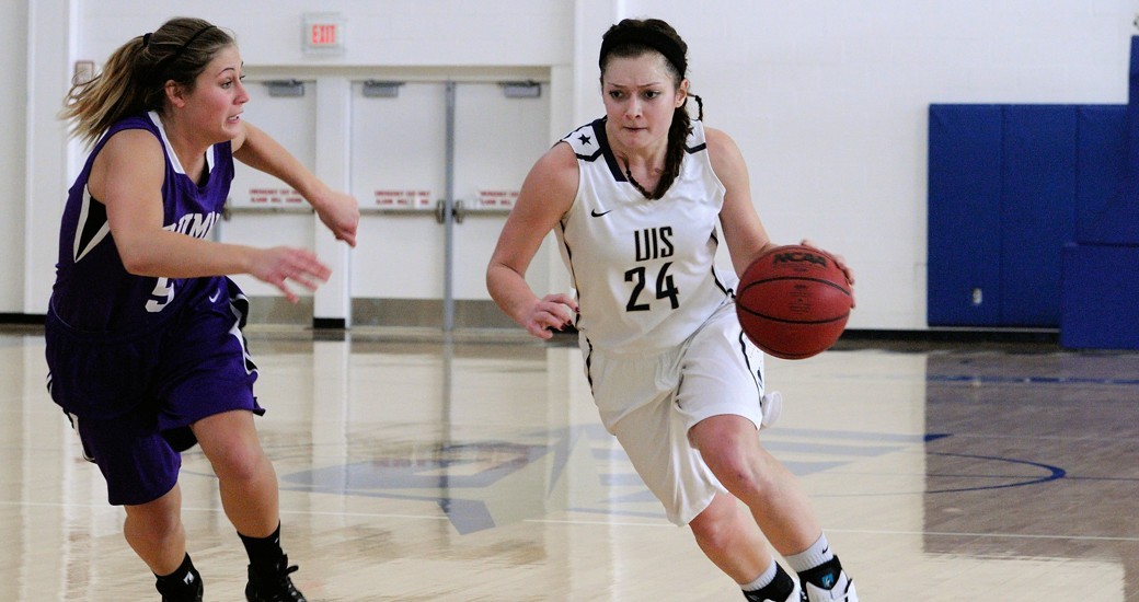 Cassie Wolfe - Women's Basketball - UIS Athletics
