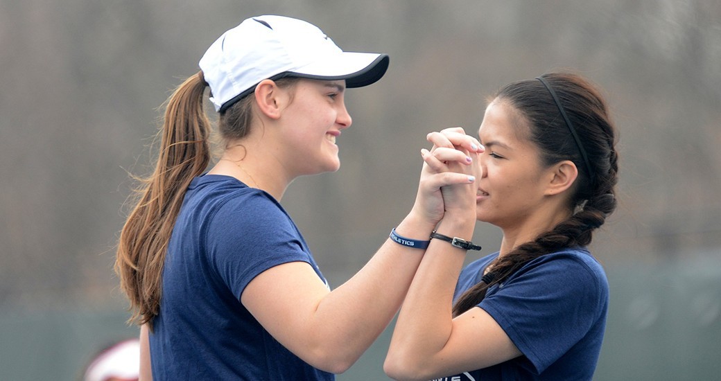 Danielle Mendoza - Women's Tennis - UIS Athletics