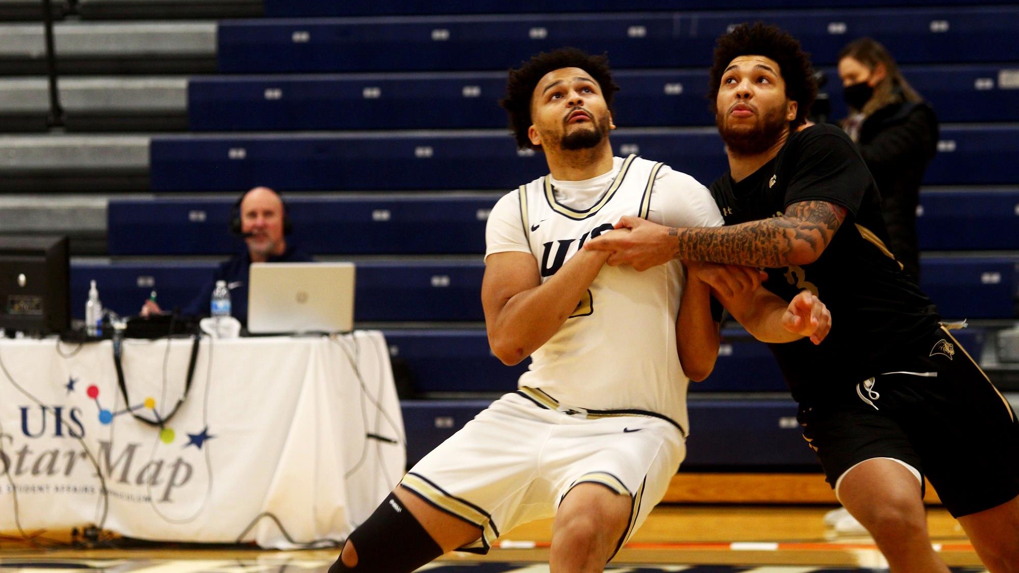 Will Rucker - Men's Basketball - UIS Athletics