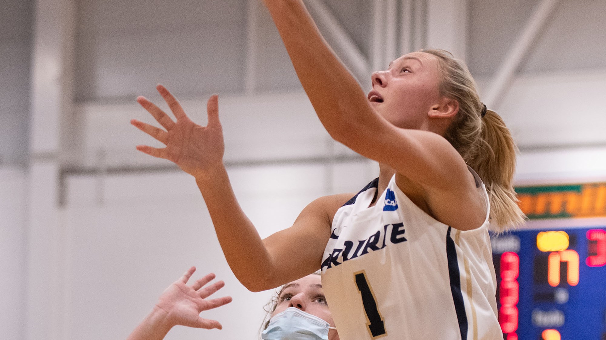 Lauren Ladowski - Women's Basketball - UIS Athletics