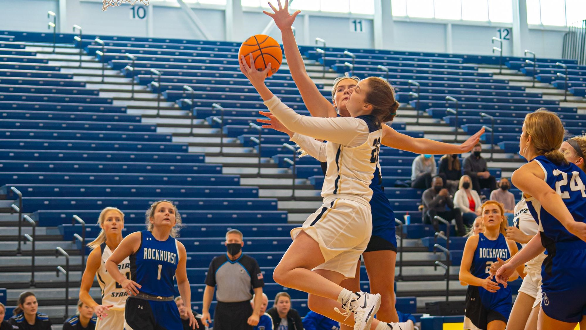 Ellie Mitchell - Women's Basketball - UIS Athletics