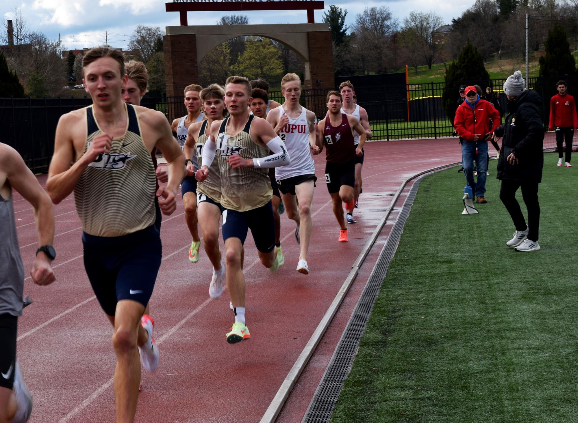 Noah McIntyre - Men's Track and Field - UIS Athletics