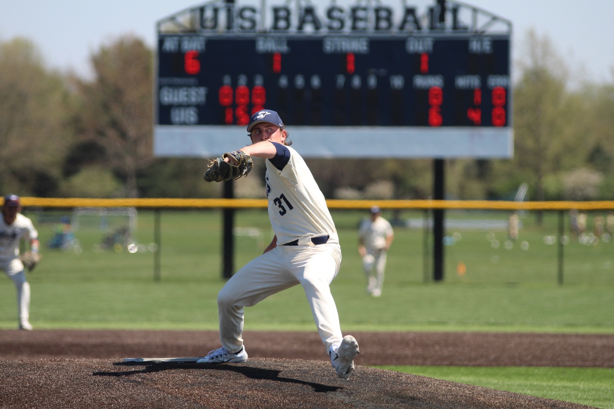 Baseball Splits Series With Maryville - UIS Athletics