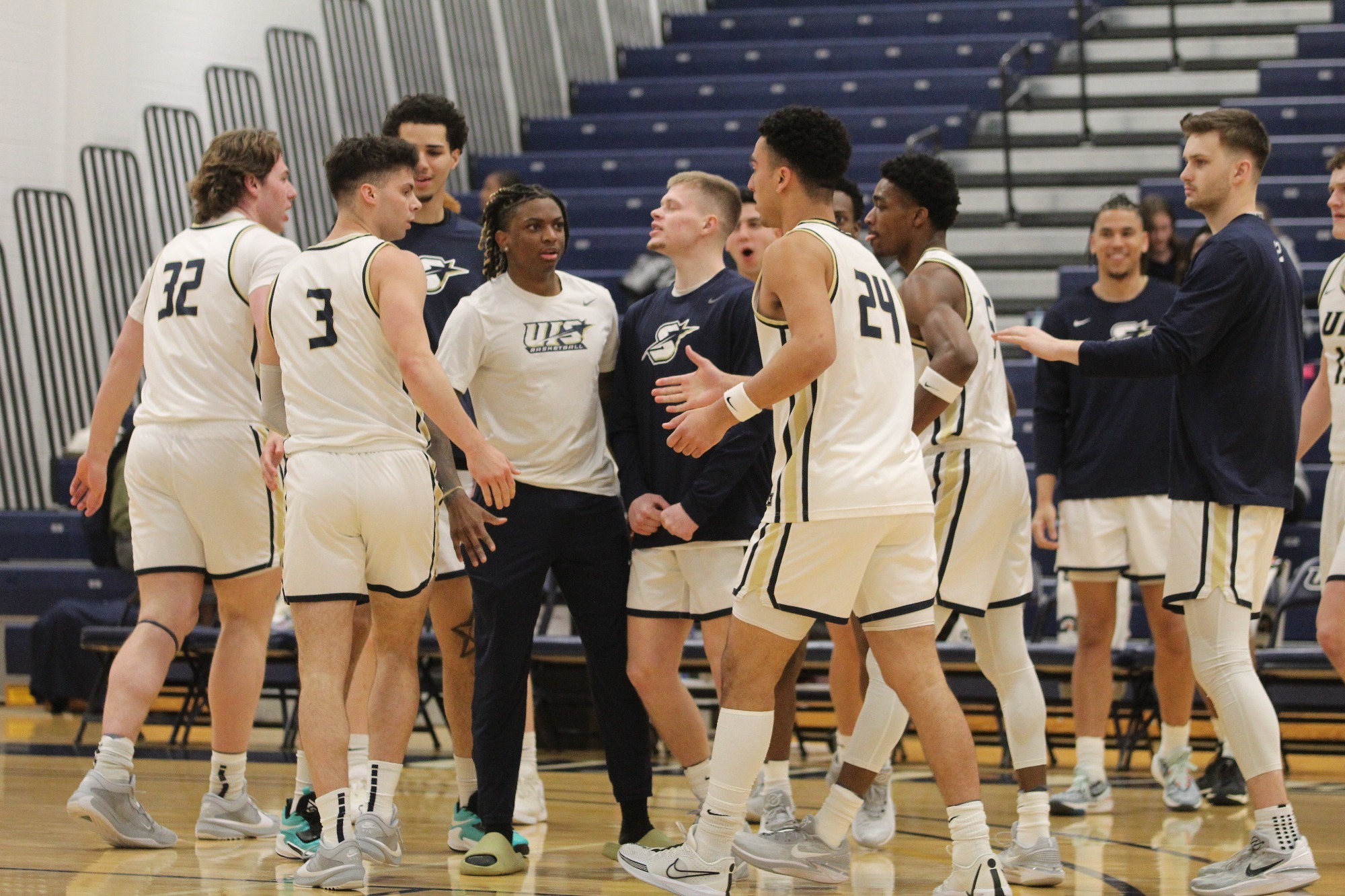Flyers Down Stars In An Intense Matchup - UIS Athletics