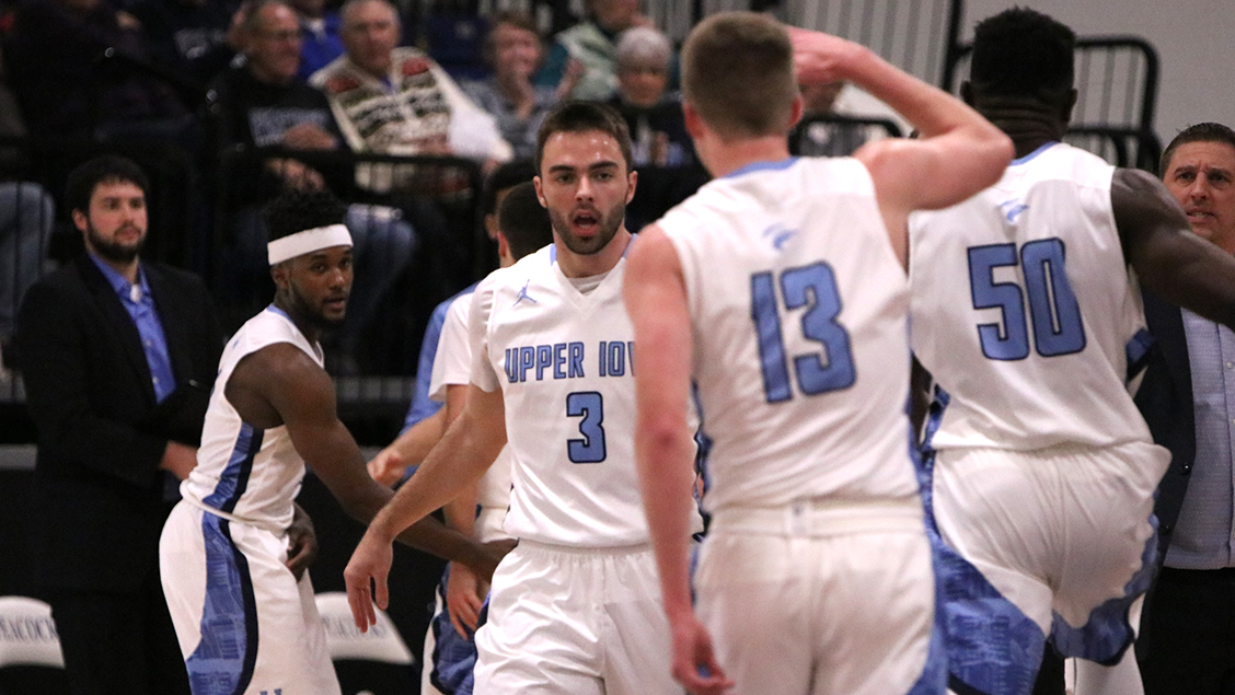Carson Parker - Men's Basketball - Upper Iowa University Athletics