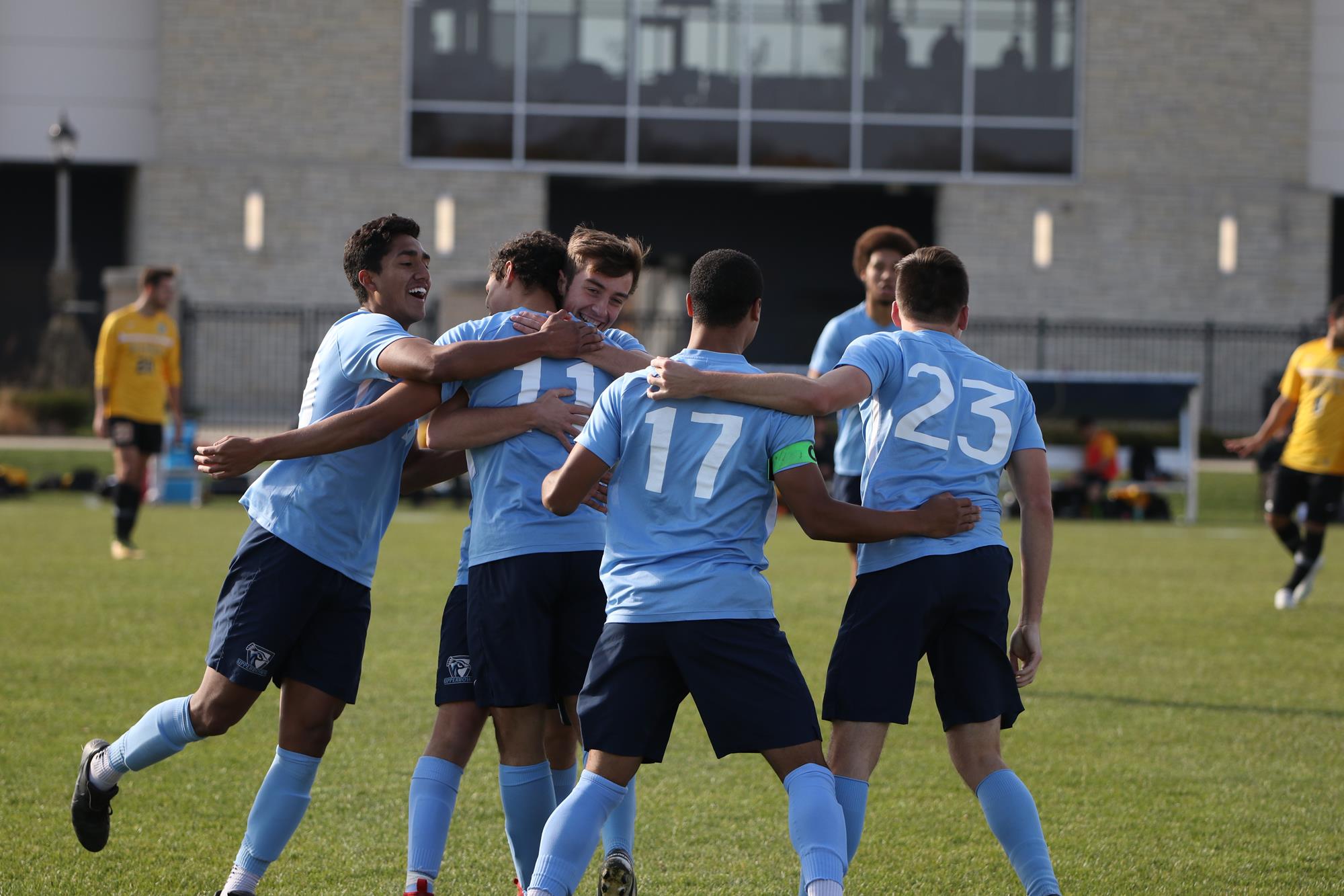 Efrain Gonzalez Jr. - Men's Soccer - Upper Iowa University Athletics