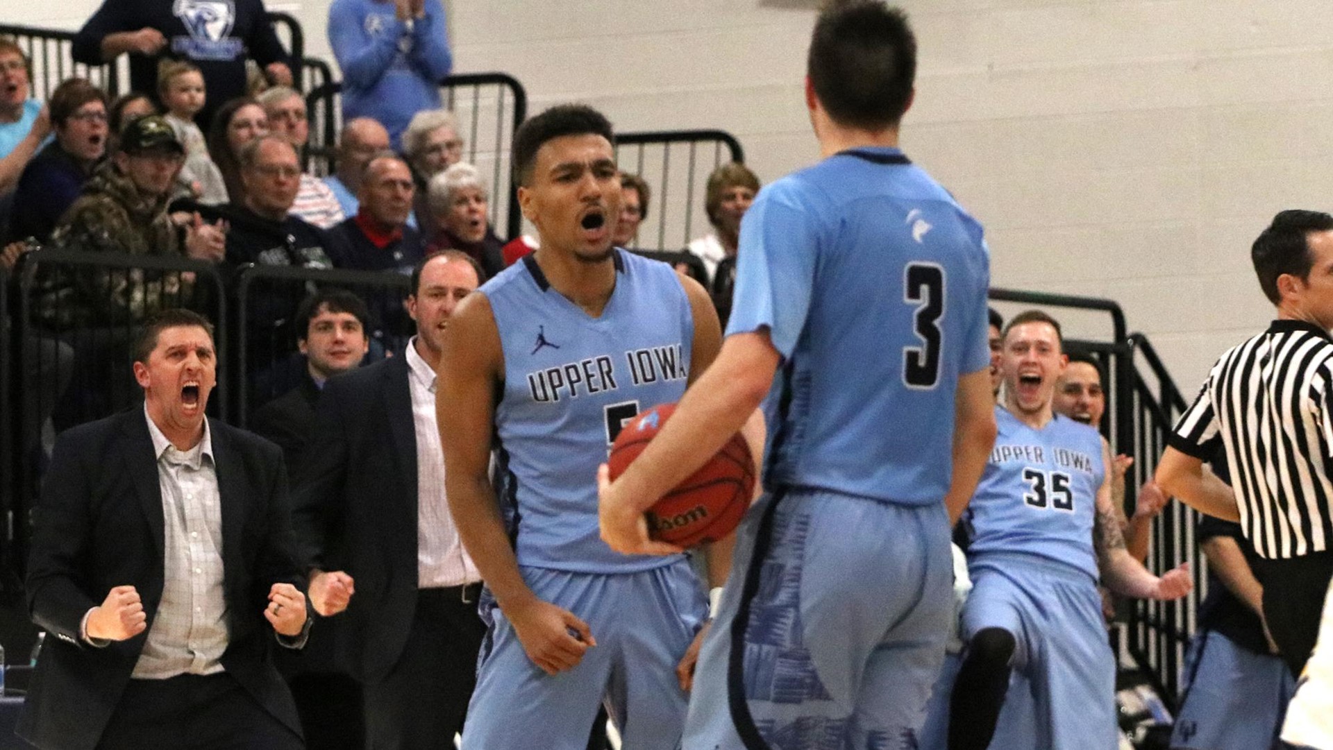 Carson Parker - Men's Basketball - Upper Iowa University Athletics