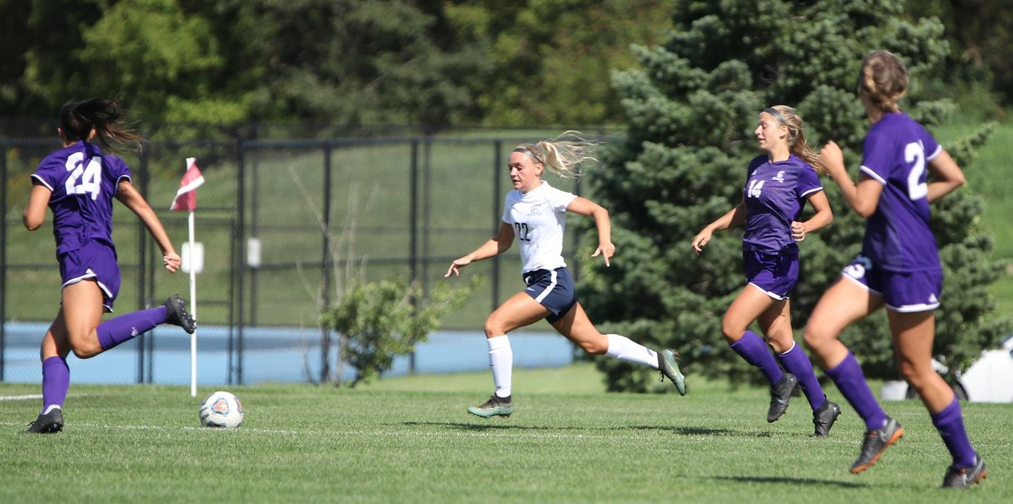 Warriors Use Second Half Goals to Top Peacocks - Upper Iowa University ...