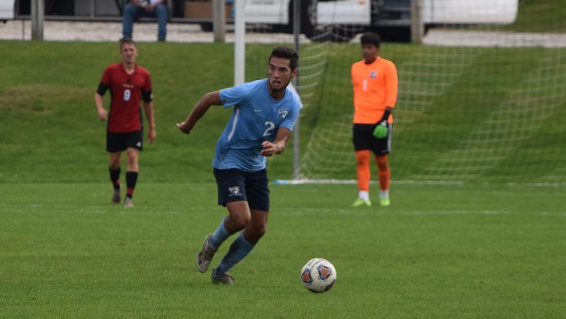 Manny Aparicio - Men's Soccer - Upper Iowa University Athletics