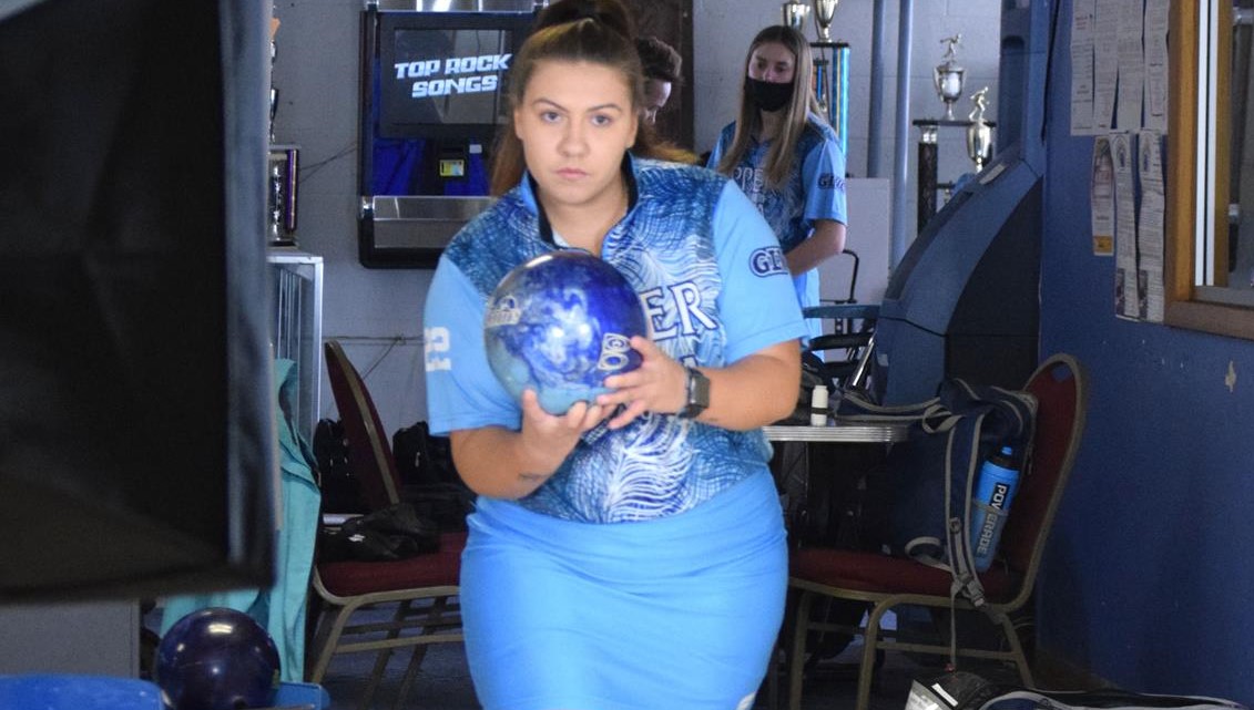 Alex Dombrowski - Women's Bowling - Upper Iowa University Athletics