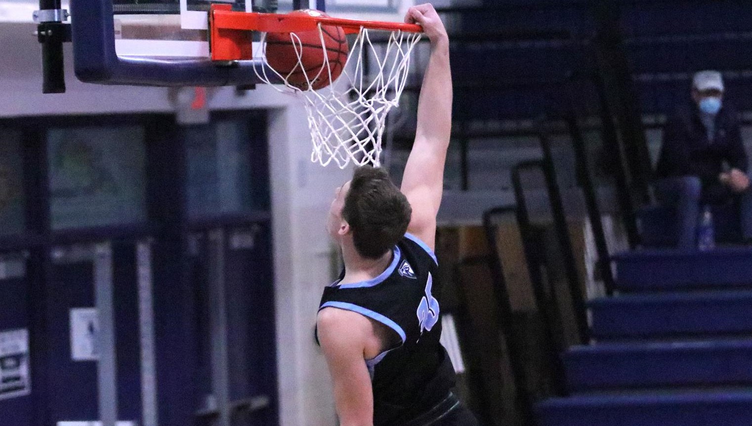 Baden Noennig - Men's Basketball - Upper Iowa University Athletics